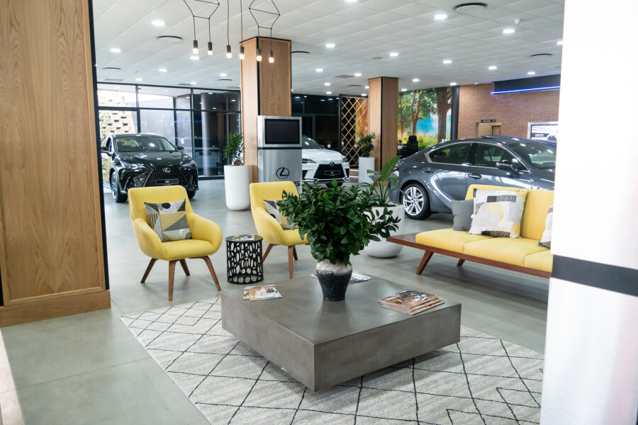 LEXUS EMBRACES ITS L-FINESSE DESIGN PHILOSOPHY WITH NEW FLAGSHIP DEALERSHIP