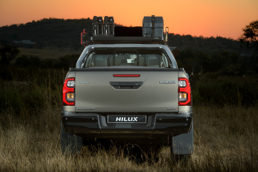 Toyota Hilux Raider Hybrid