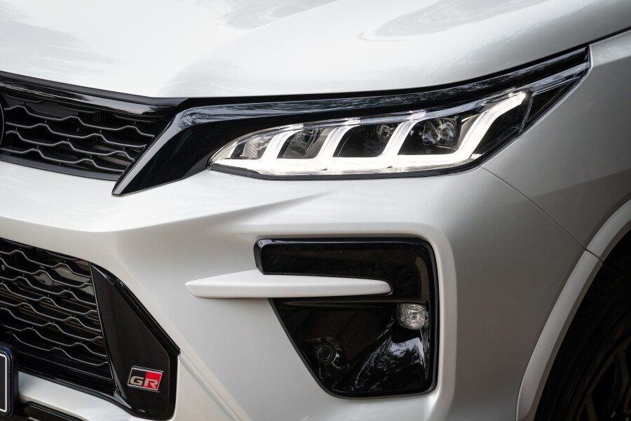 Toyota Fortuner GR-S