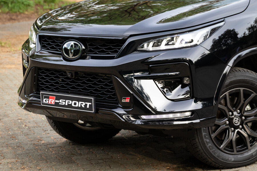 Toyota Fortuner GR-S