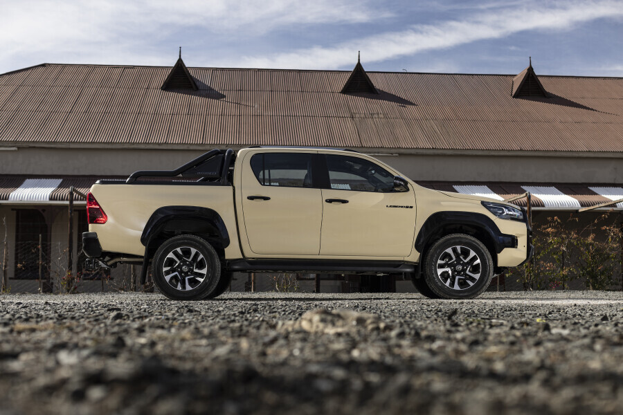 2025 Hilux Legend 55