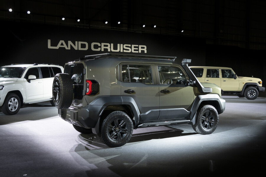 LAND CRUISER FJ