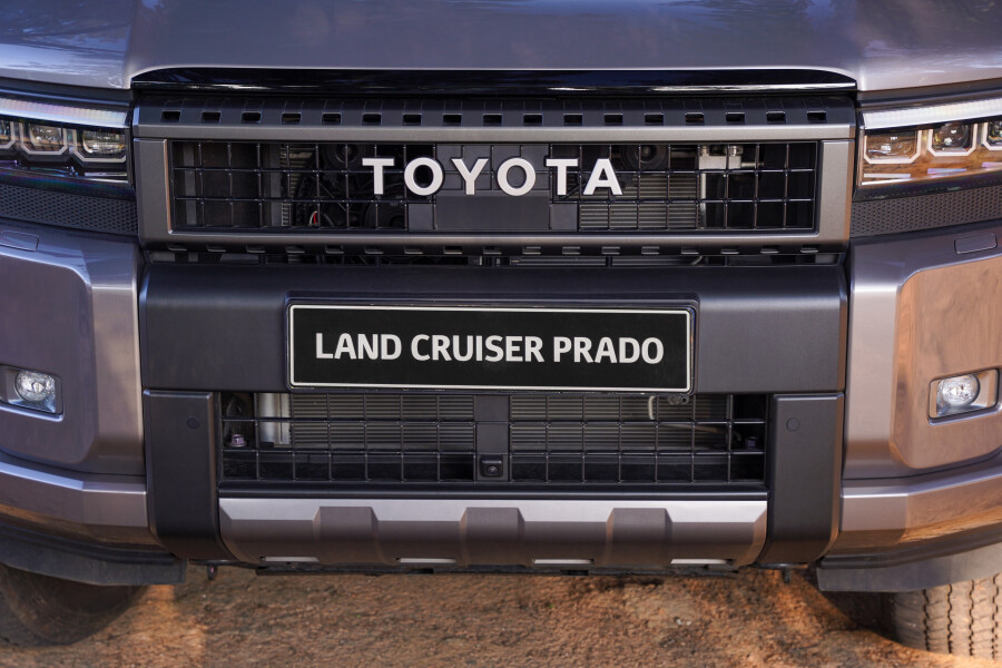 LAND CRUISER PRADO VX-L